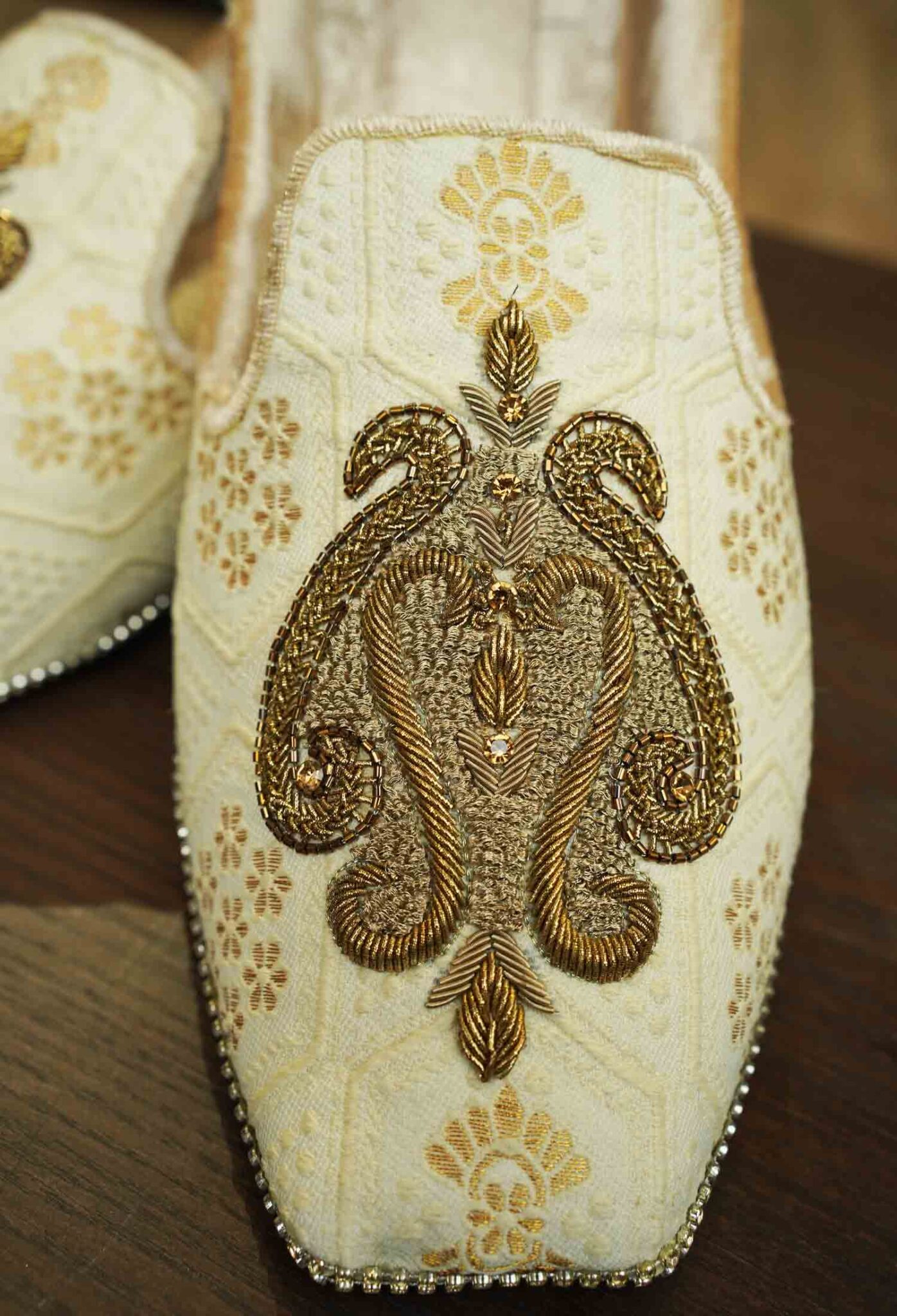 Men's Khussas: Embrace Comfort and Elegance in Every Step